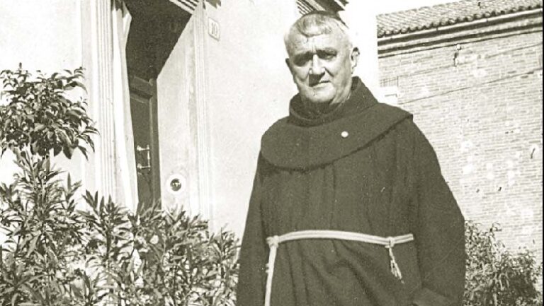 Tre poezi nga At Gjergj Fishta – In Memoriam | Kumti